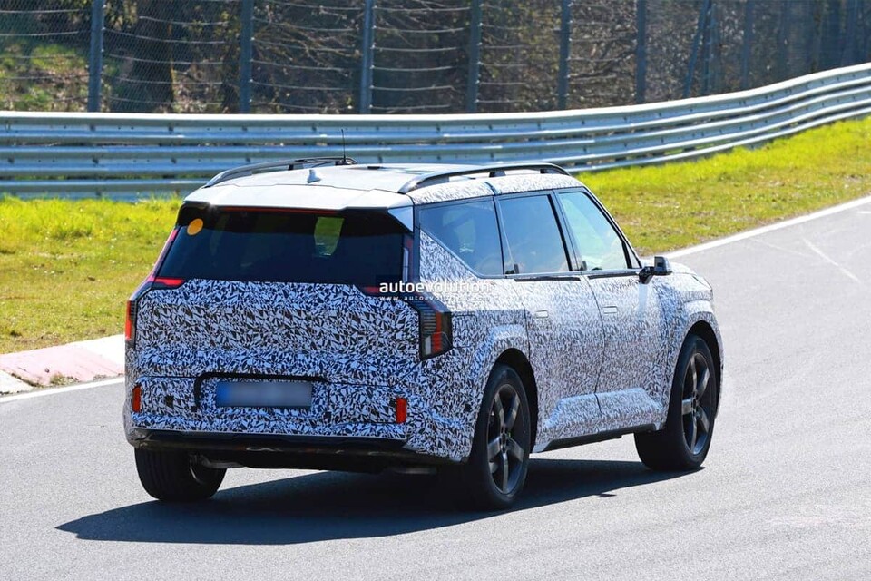 "제로백 4초 확정" 기아, 고성능 전기 SUV 'EV9 GT' 내년 초 출격 준비