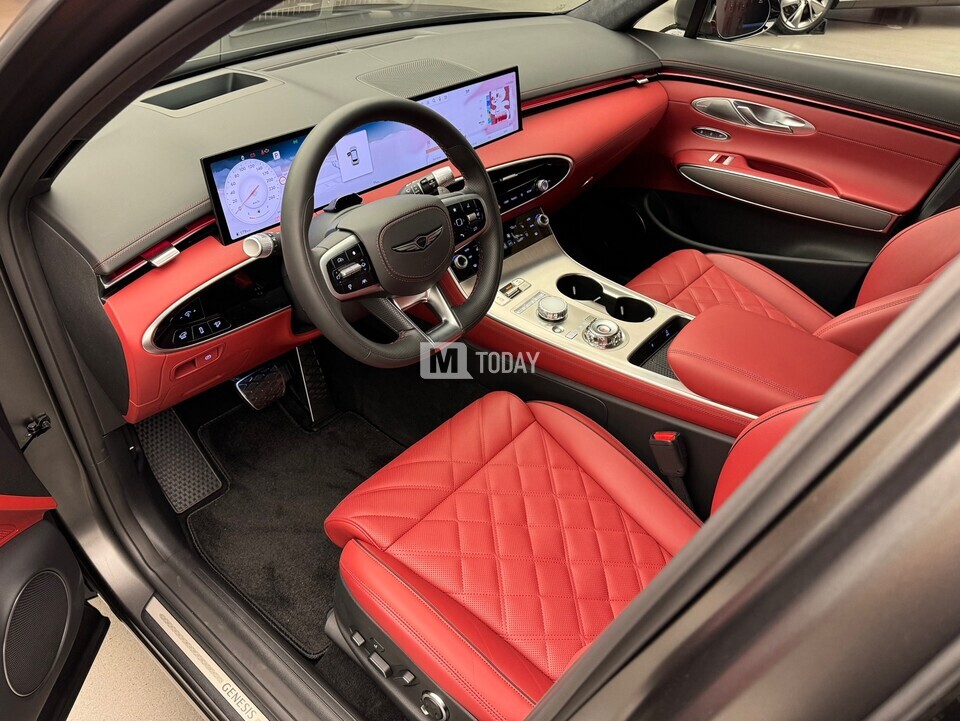 "GLC·X3보다 멋져" 더 완벽한 디자인으로 컴백한 제네시스 'GV70 스포츠 패키지'