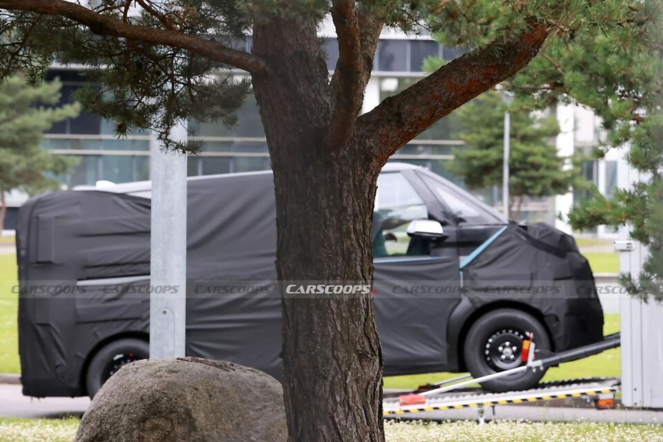 "스타리아·ST1보다 괜찮은데?" 기아, 양산형 PBV 모델 'PV5' 테스트카 포착. 특징은?