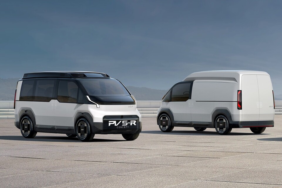 "스타리아·ST1보다 괜찮은데?" 기아, 양산형 PBV 모델 'PV5' 테스트카 포착. 특징은?