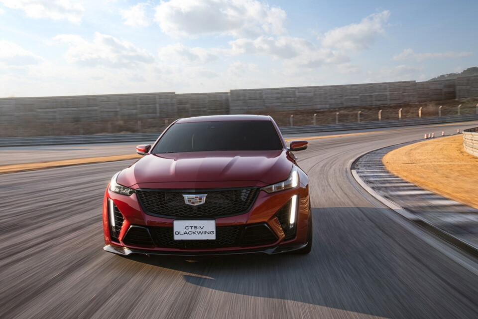 9월에도 화끈한 캐딜락, CT5-V 블랙윙 1,500만원 할인에 36개월 무이자 할부까지