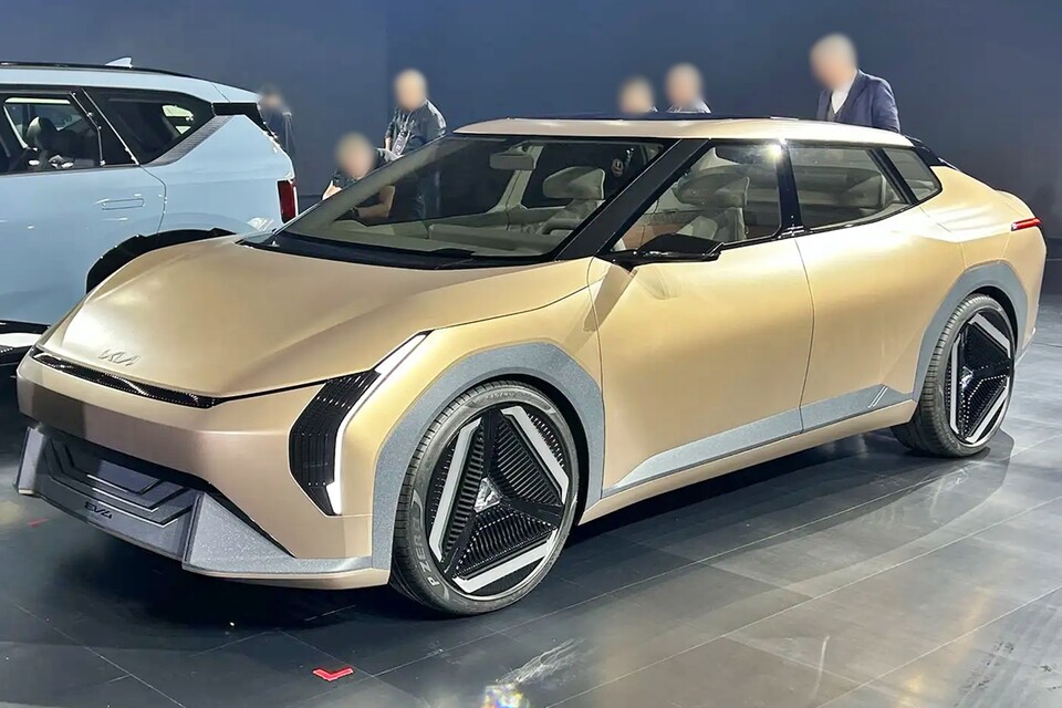 "단종된 K3 대체한다" 기아, 전기 세단 'EV4' 출격 준비. 예상가격은?