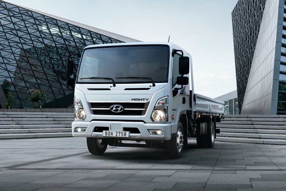현대차, 준중형 트럭 '더 뉴 마이티' 출시... 3월 본격 출고 개시