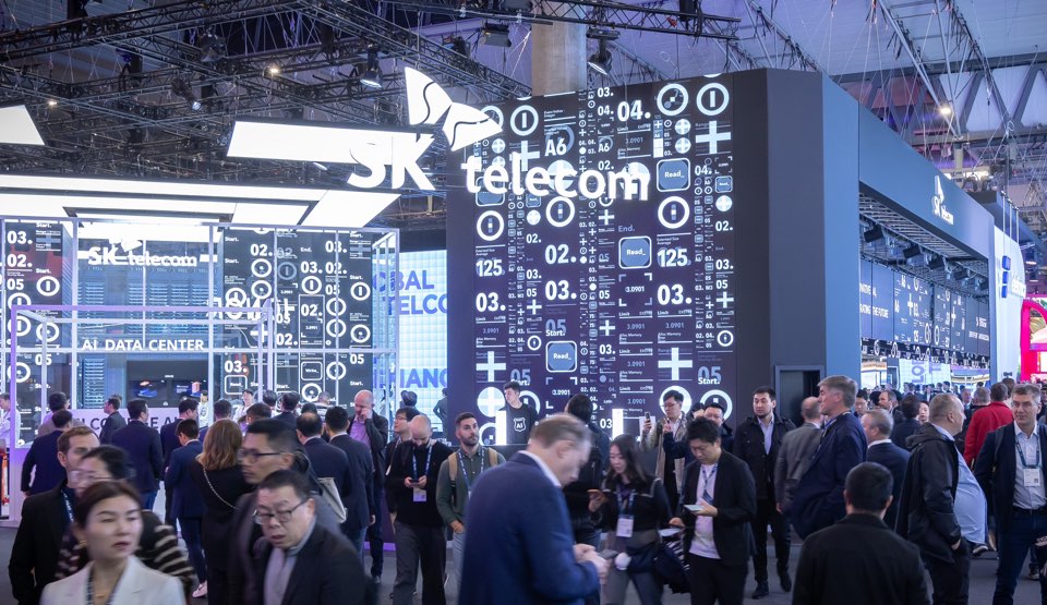 [MWC25] SKT, 혁신적 AI 기술 선보이며 7만 관람객 사로잡았다