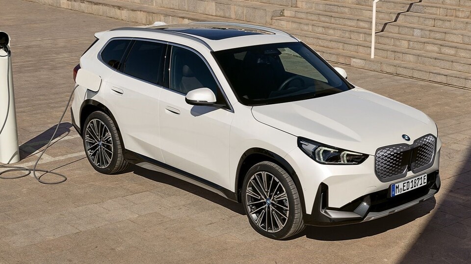 "이 정도 차이면 뭘 고를까?" 제네시스 GV60, BMW iX1과 비교해 보니