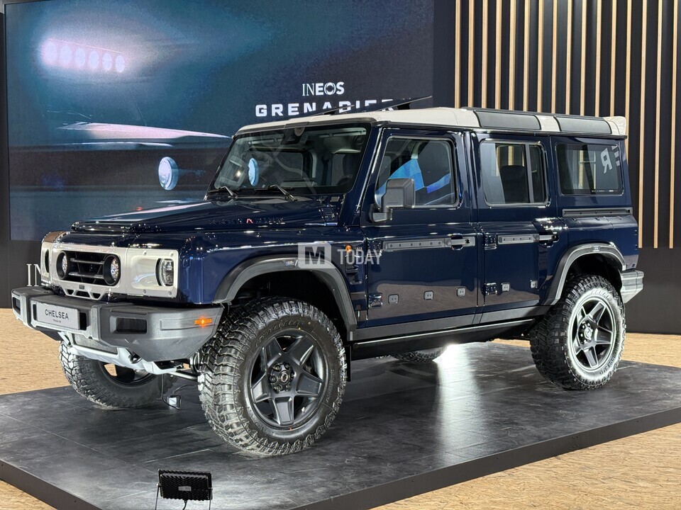 INEOS Automotive and Chelsea Truck Company Reveal Customized Grenadier ...