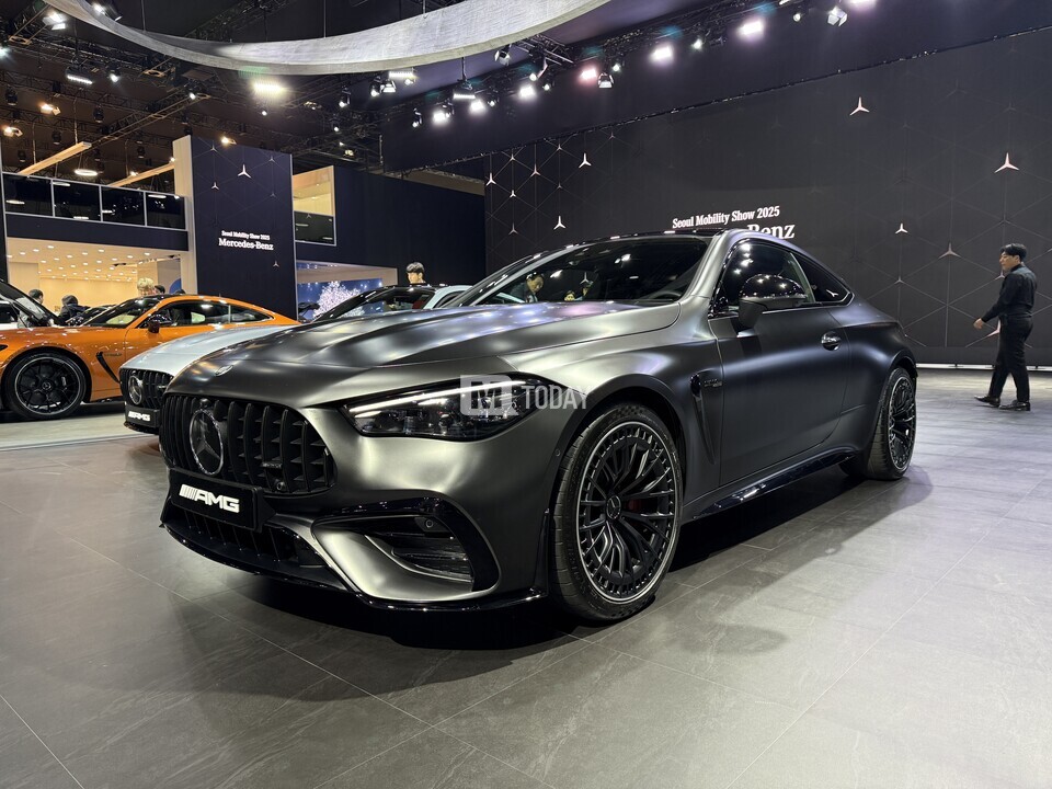 Mercedes-AMG Unveils High-Performance CLE 53 4MATIC+ Coupe at 2025 Seoul Mobility Show