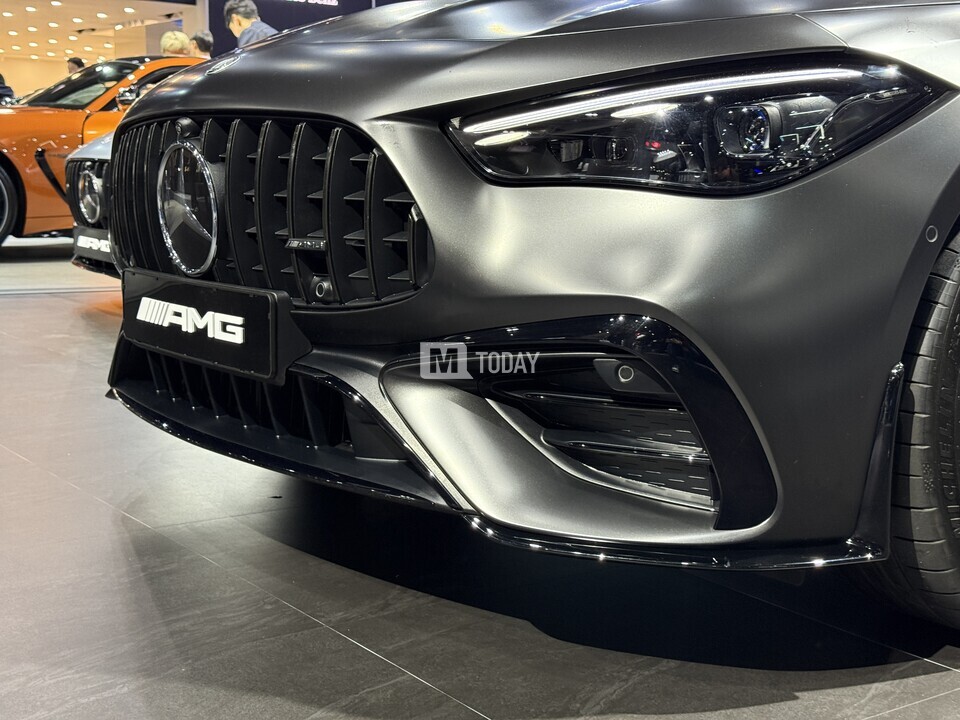 Mercedes-AMG Unveils High-Performance CLE 53 4MATIC+ Coupe at 2025 Seoul Mobility Show