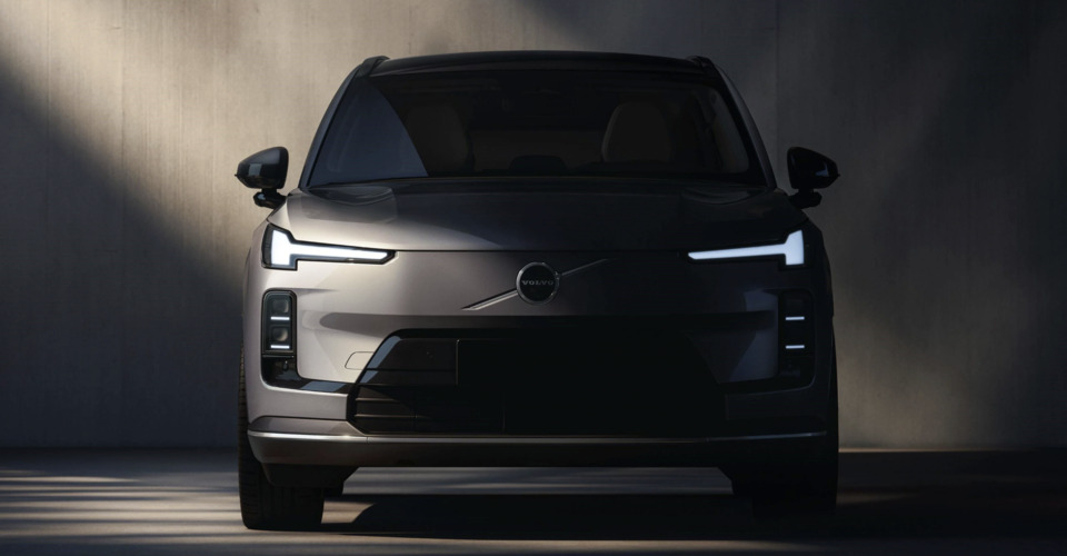 "왜건에서 SUV로 부활" 볼보, PHEV 중형 SUV 'XC70' 공개. 전기로만 200km 주행