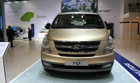 현대차, 6월 출시될 스타렉스 후속모델 TQ 첫 공개