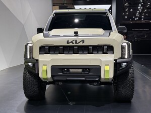 Kia Unveils ‘Tasman Weekender’ Concept Pickup at 2025 Seoul Mobility ...